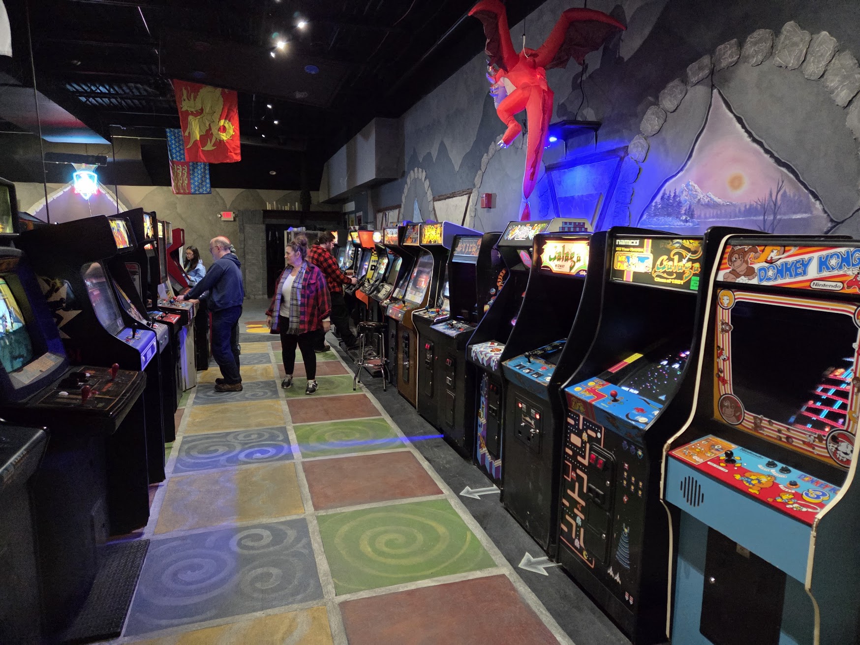 Retro Knights Arcade | Free-Play Arcade in Leominster, MA